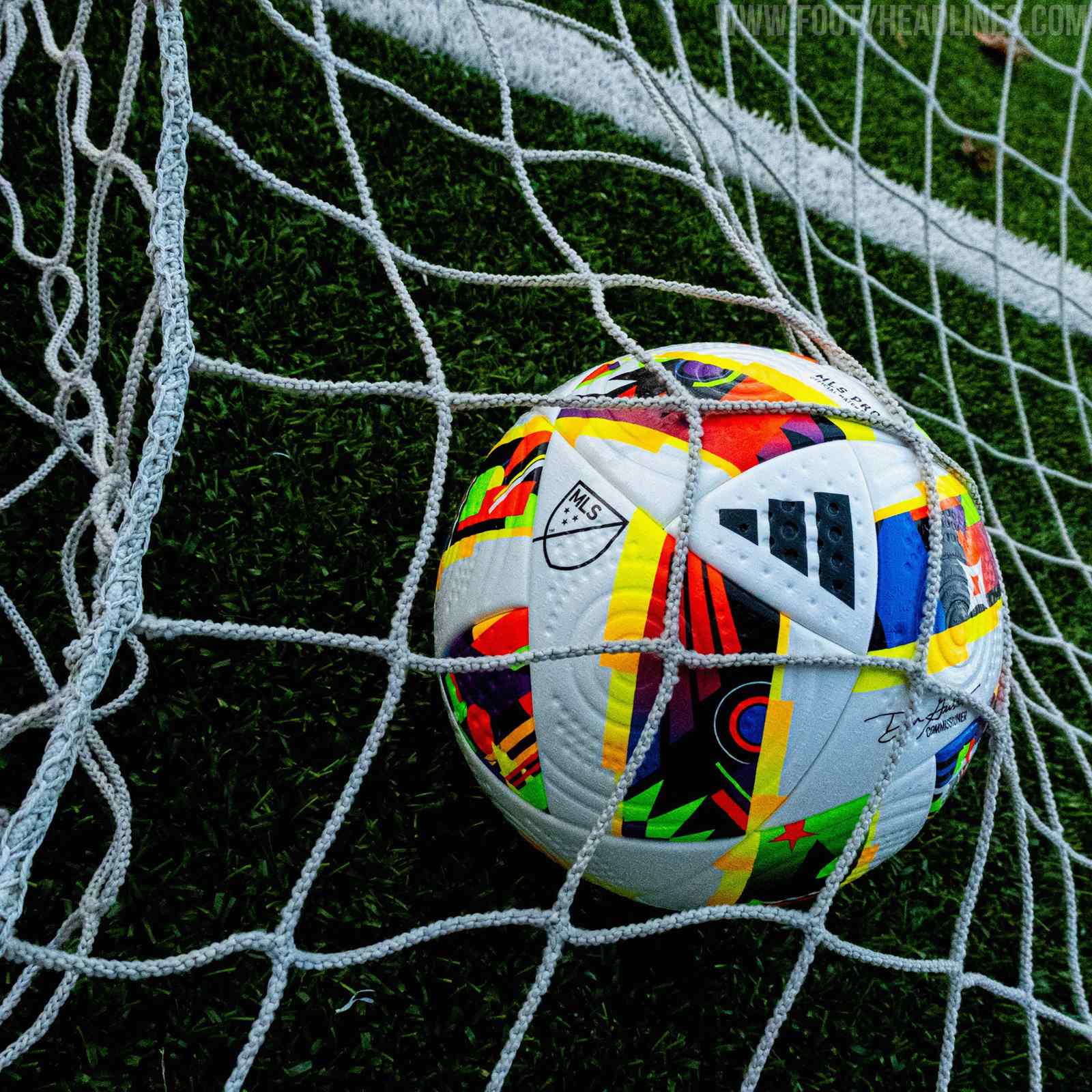 Adidas 2024 MLS Ball wird bunt! | Ball One